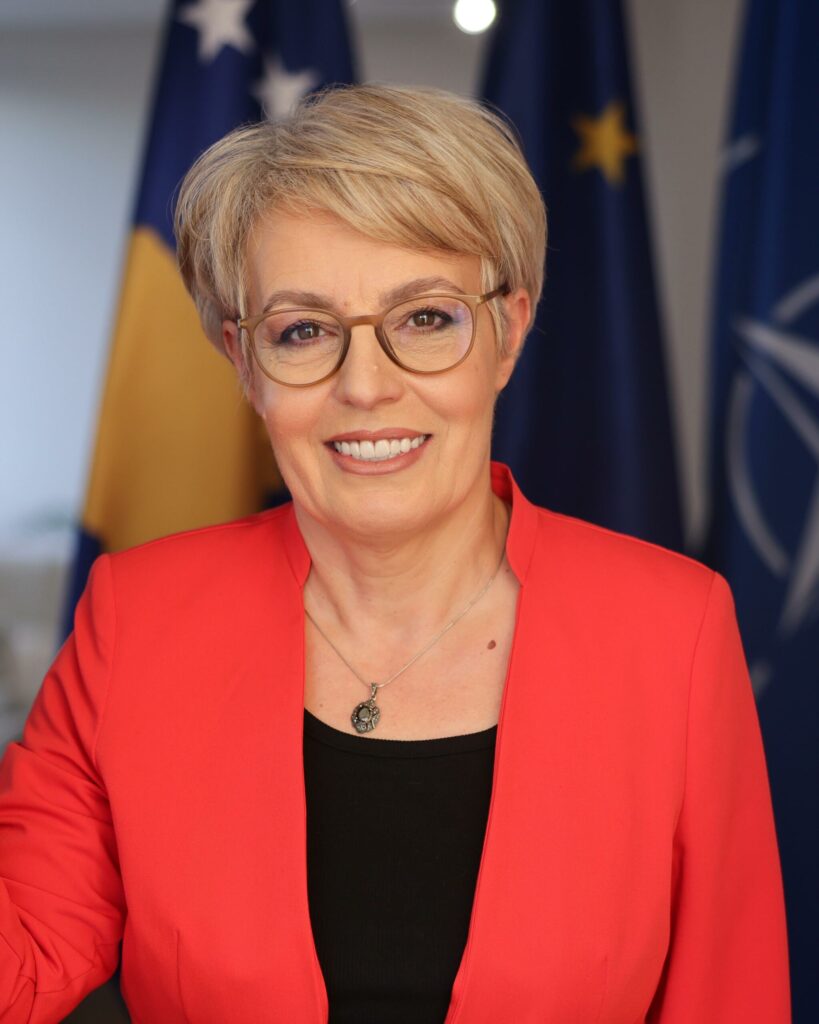 Znj. Donika Gërvalla -Schwarz - Ministria e Drejtesise